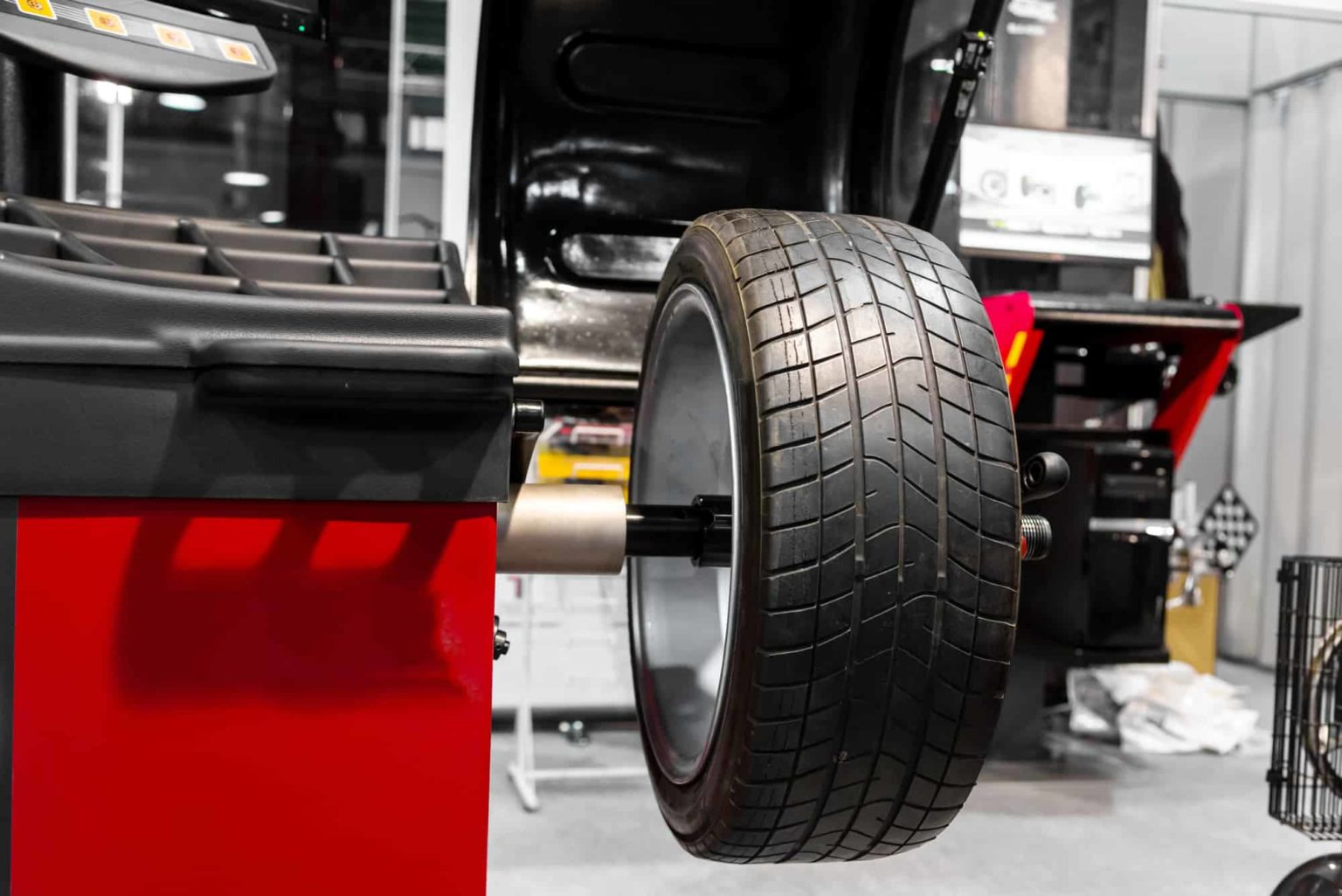 No.1 Tires Shop in Nashville TN | (615) 465-8171 | TIRE ONE